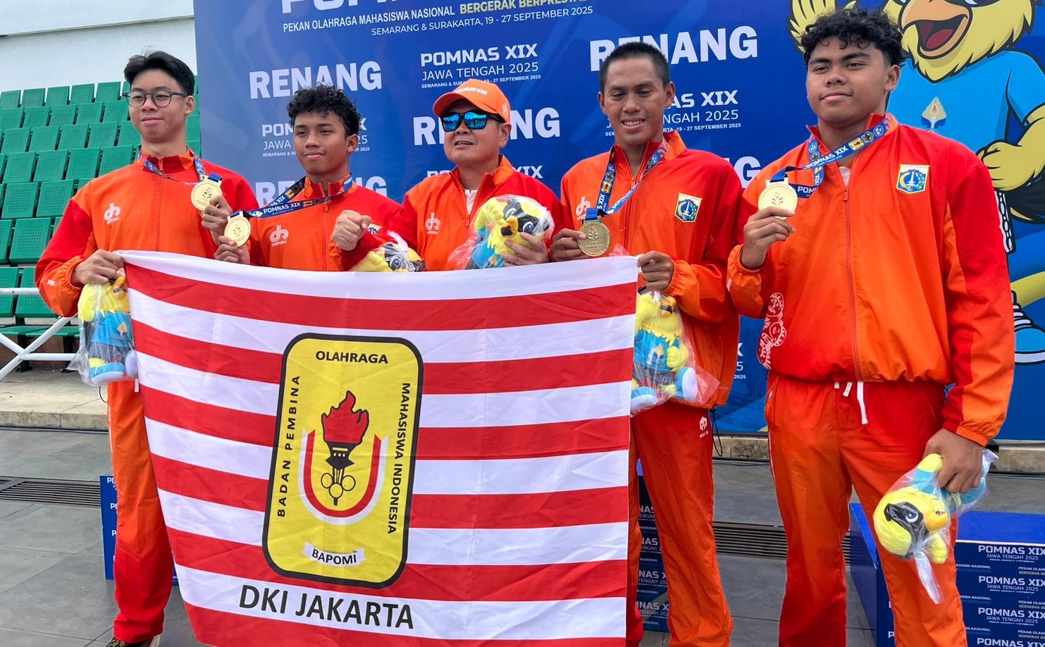 UNJ Berbangga, Zeldi Oktaviansyah Sumbang Emas Cabor Renang untuk DKI ...